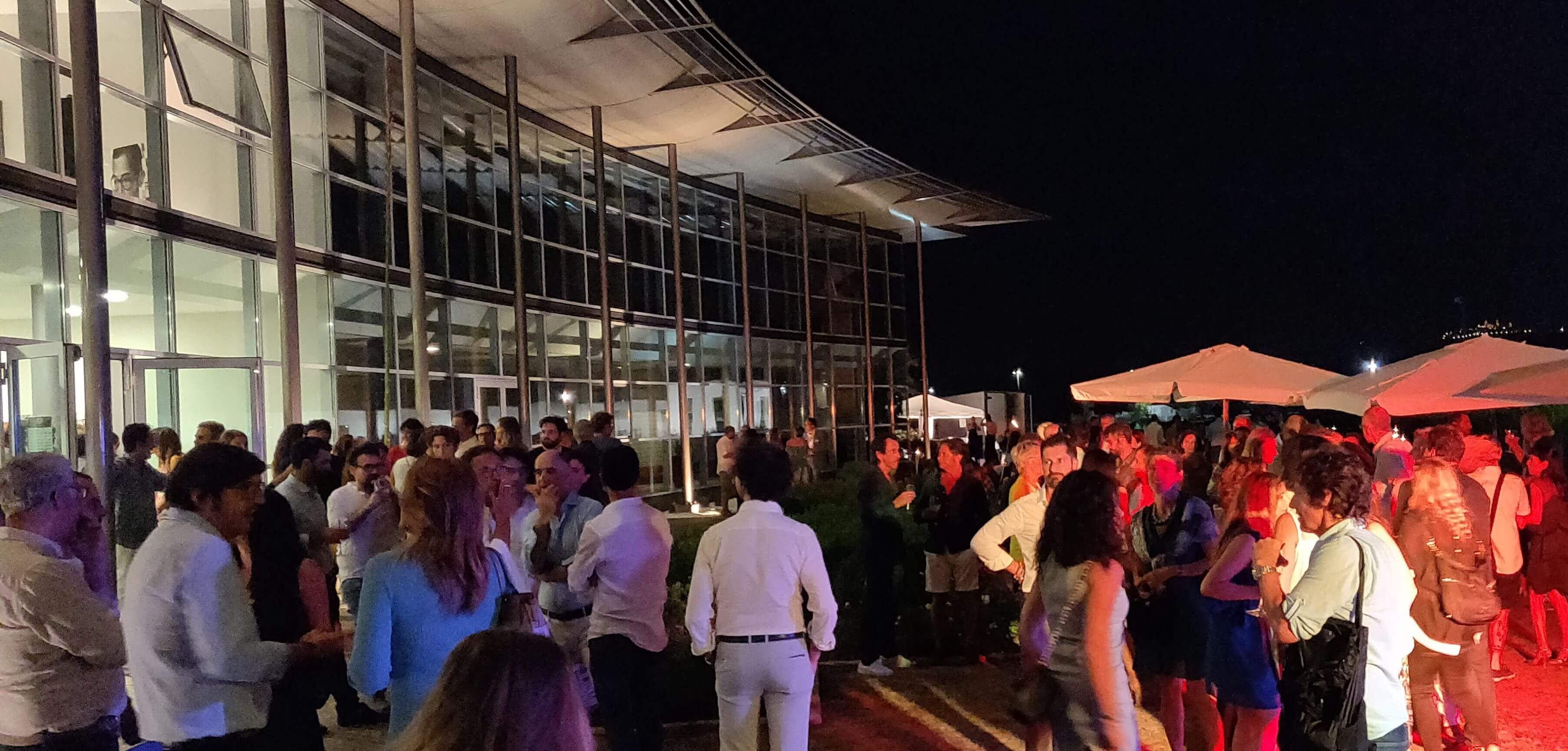 Drop | e-business & love! - Party 'till you Drop!!